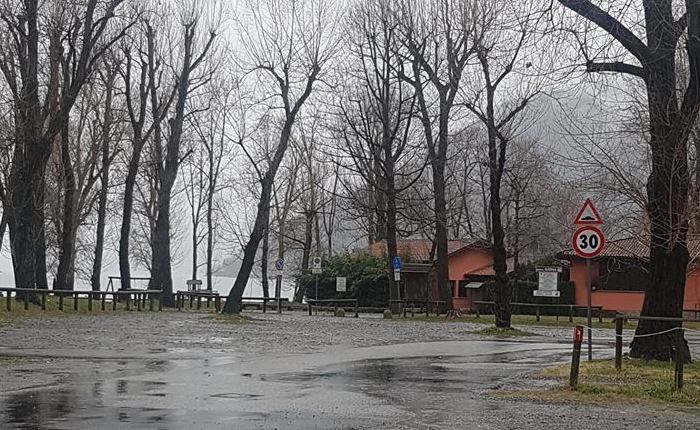 Luino Notizie | Maccagno, al via i lavori per sistemare il parcheggio ...
